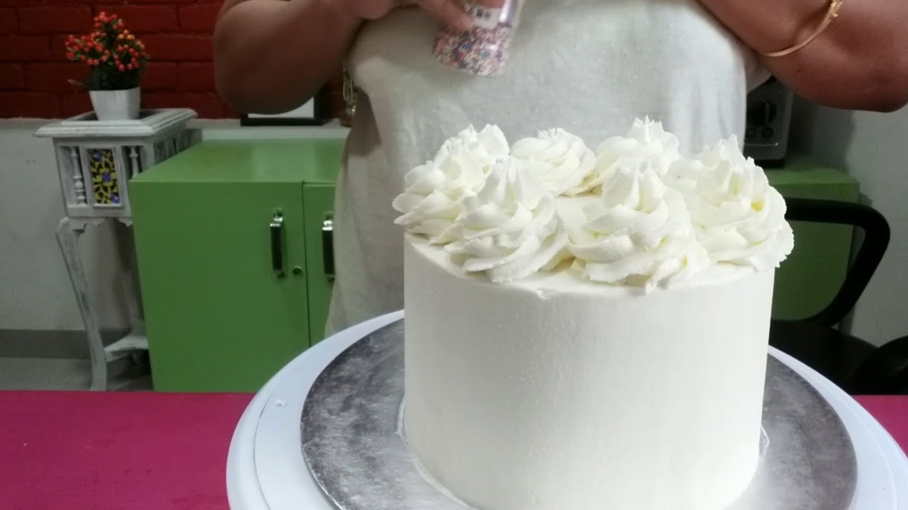 Buttercream Piping Technique Made Easy On Cakes Youtube