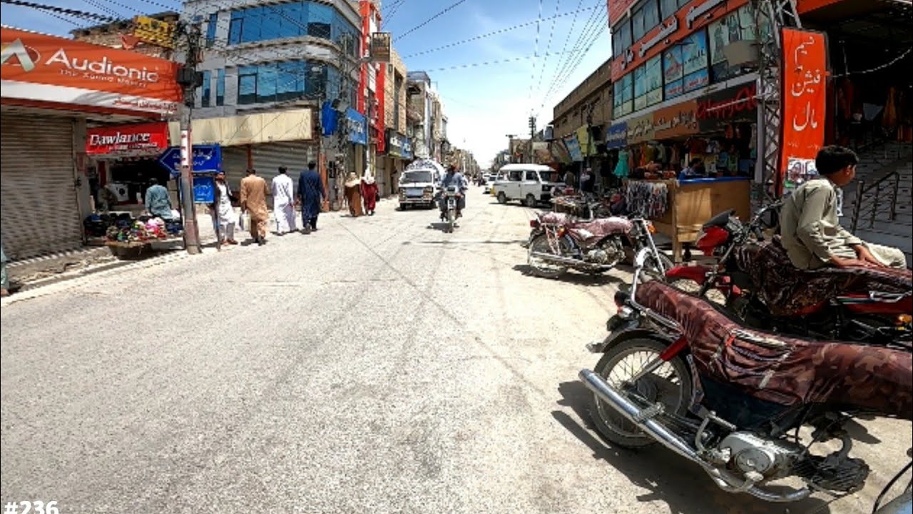 Walking In Circular Road Gujrat #EastWalks - YouTube