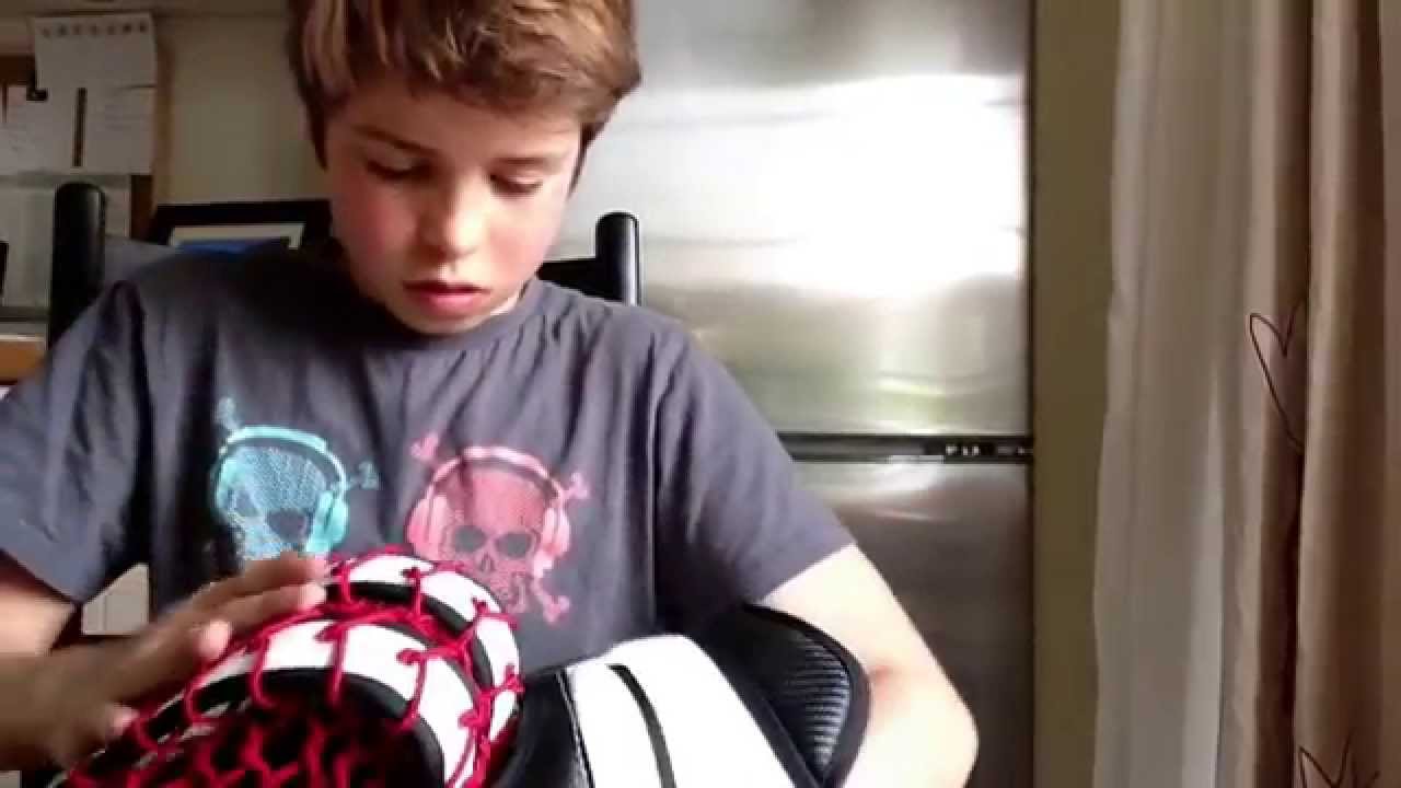 How To break In Your goalie glove YouTube how-to-break-in-your-goalie-glove-youtube