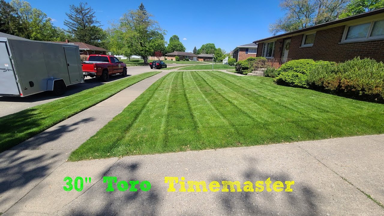Toro Timemaster Laying the Stripes - YouTube
