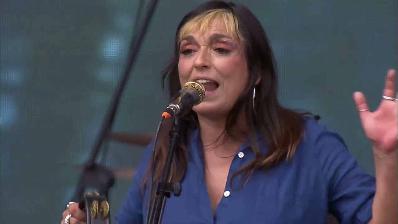 Javiera Parra - Lollapalooza 2022 [Completo HD] - YouTube