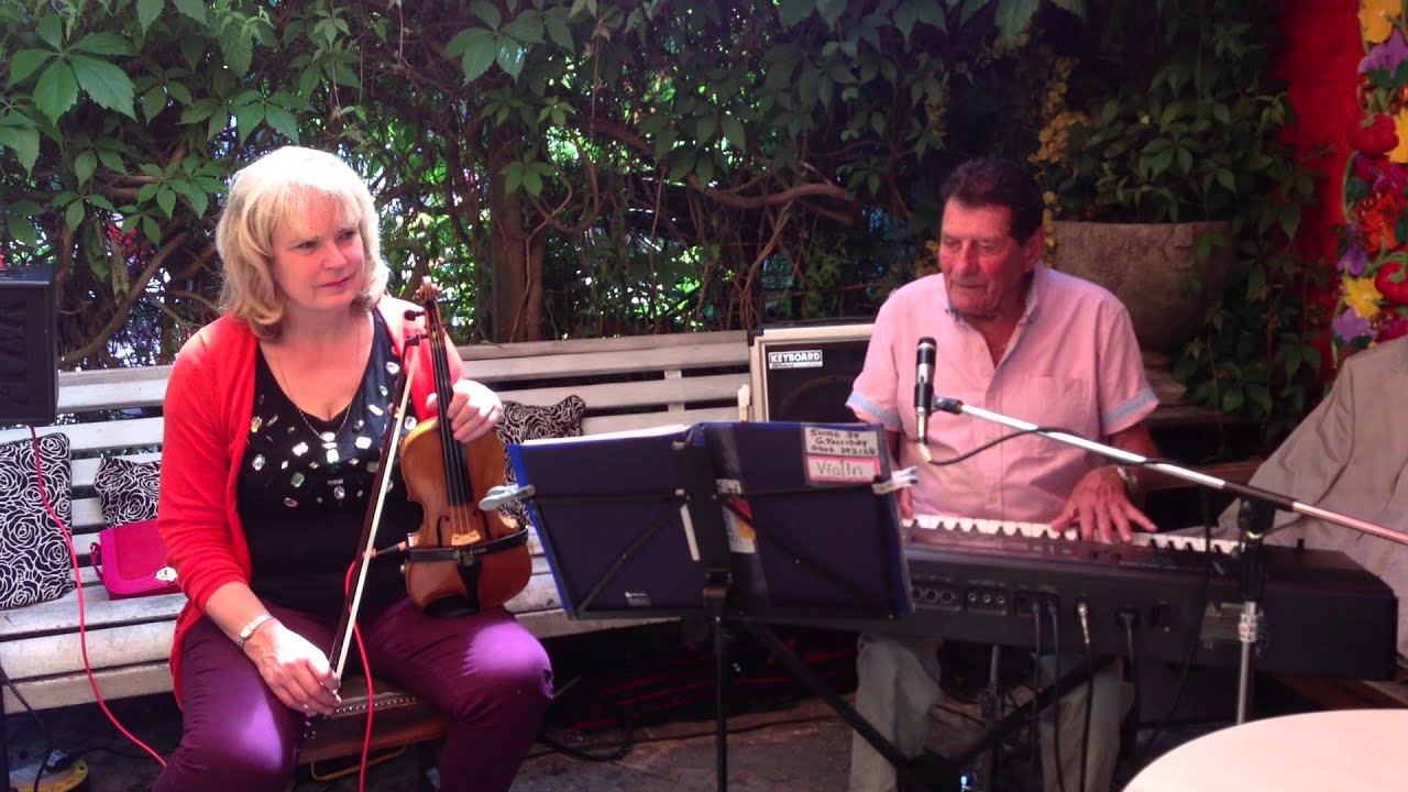 Ain't Misbehavin' - 'Night and Day' Jazz Duo Brian Loton keyboard ...