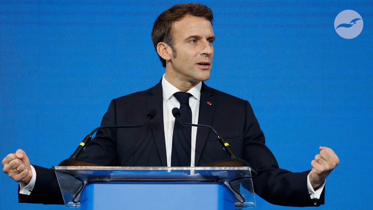 'We need a single global order' says Macron at APEC summit - YouTube