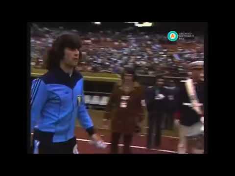 AMAZING ATMOSPHERE BEFORE ARGENTINA V THE NETHERLANDS - 1978 WORLD CUP FINAL