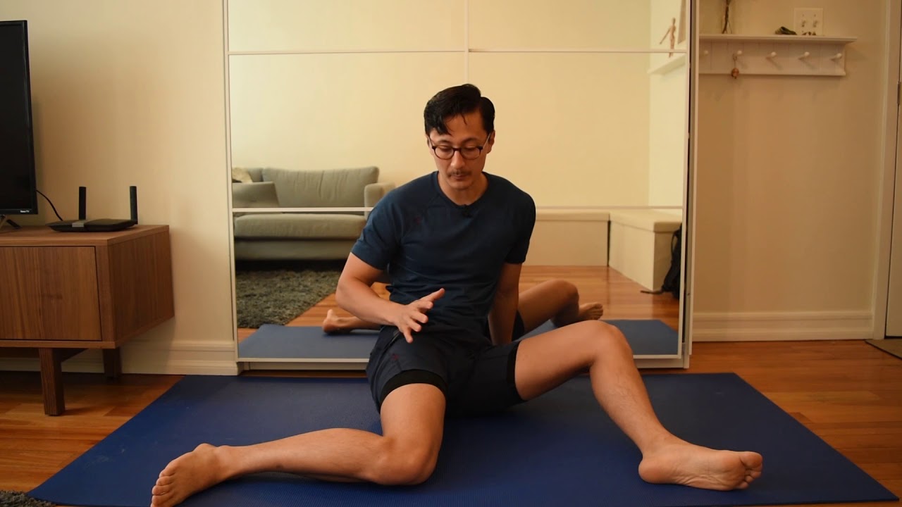 90/90 Hip Mobility: Internal Rotation - YouTube