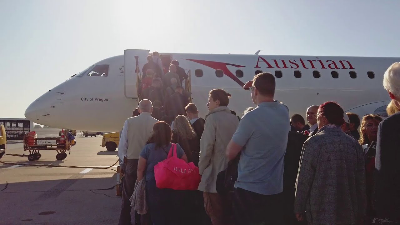 Vienna - Venice | Austrian Airlines 521 Flight | Embraer ERJ-195LR ...