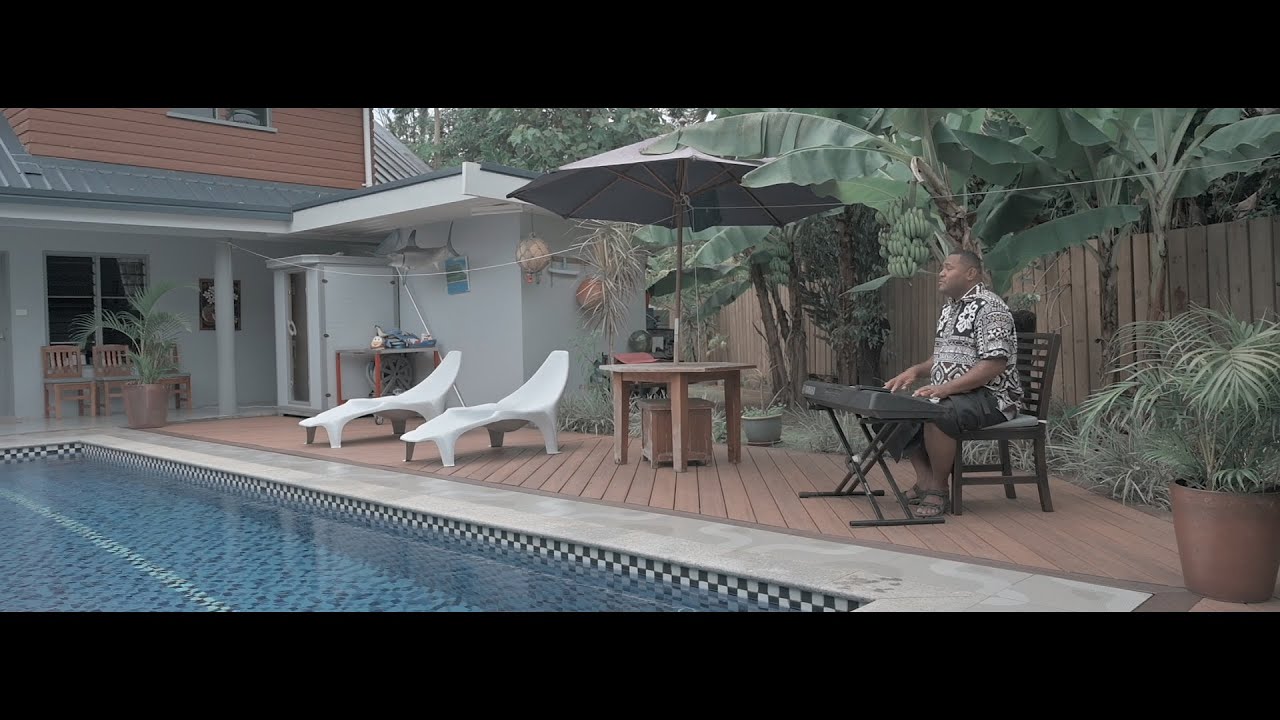 Maicadra - Vaka Mamasu [Official Music Video] - YouTube