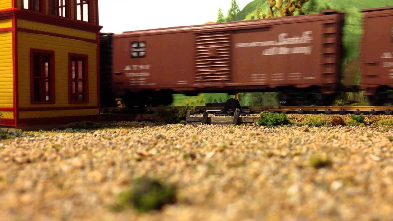 HO Model Railroad Rock Island - YouTube