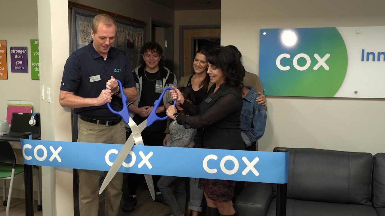 Big Brothers Big Sisters Cox Innovation Lab - YouTube