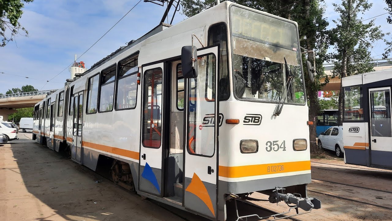 Tramvaiul V3A-93 #354(DEFECT) retrăgându-se la Depoul Titan - YouTube