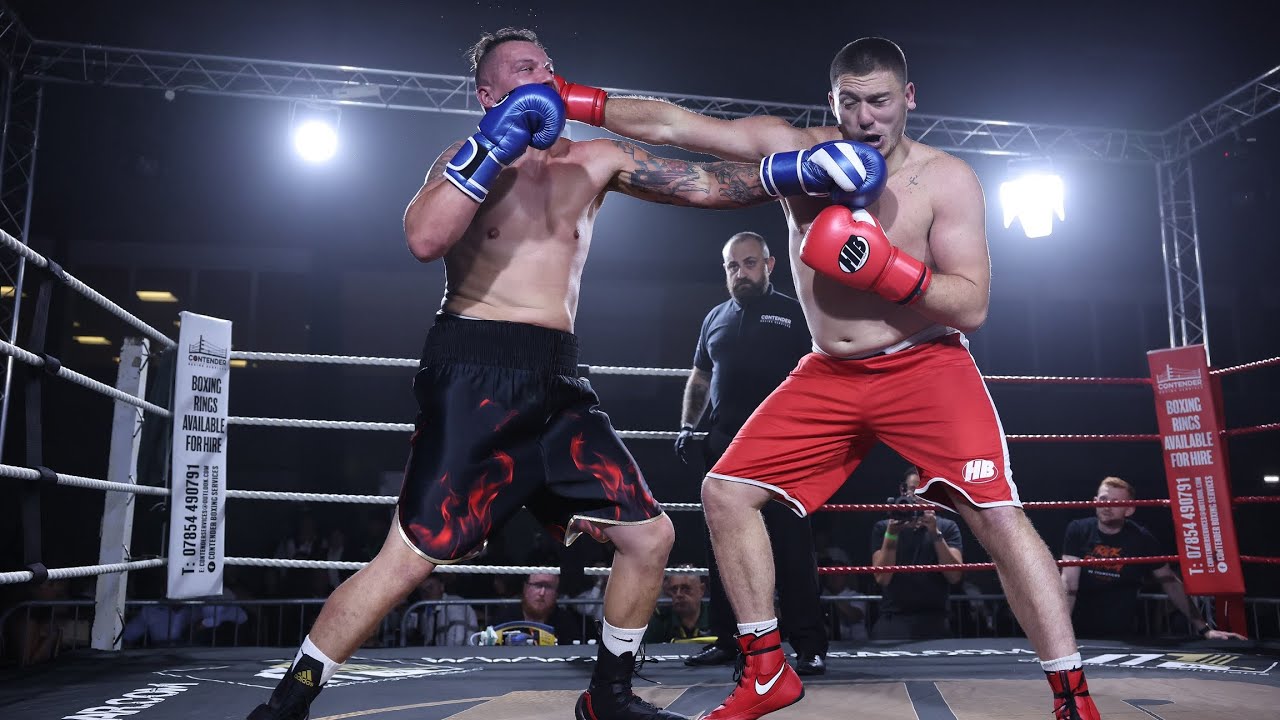 Connor Perry Vs Shane Thorn - YouTube