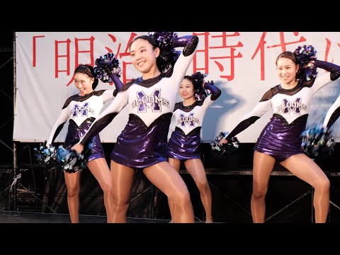 Asian Girl Dance with Shiny Pantyhose 日本啦啦隊亮膚絲熱舞
