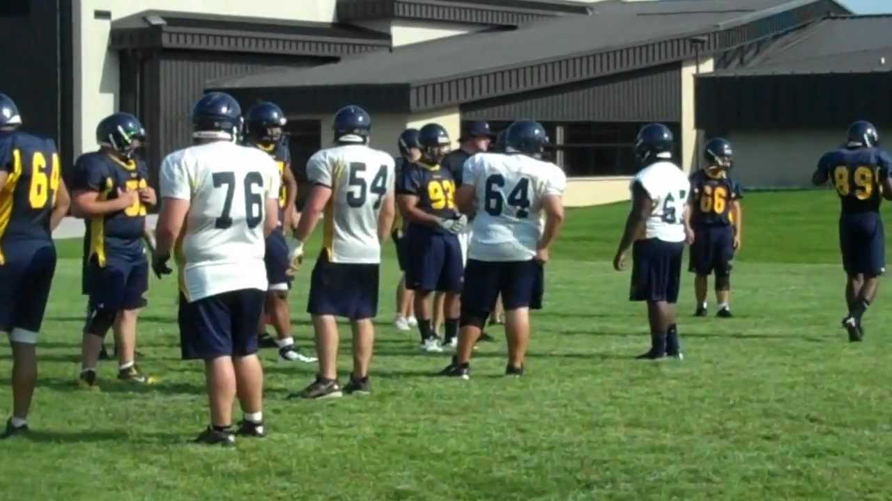 Day 2 football practice O-Line/D-Line drills - YouTube