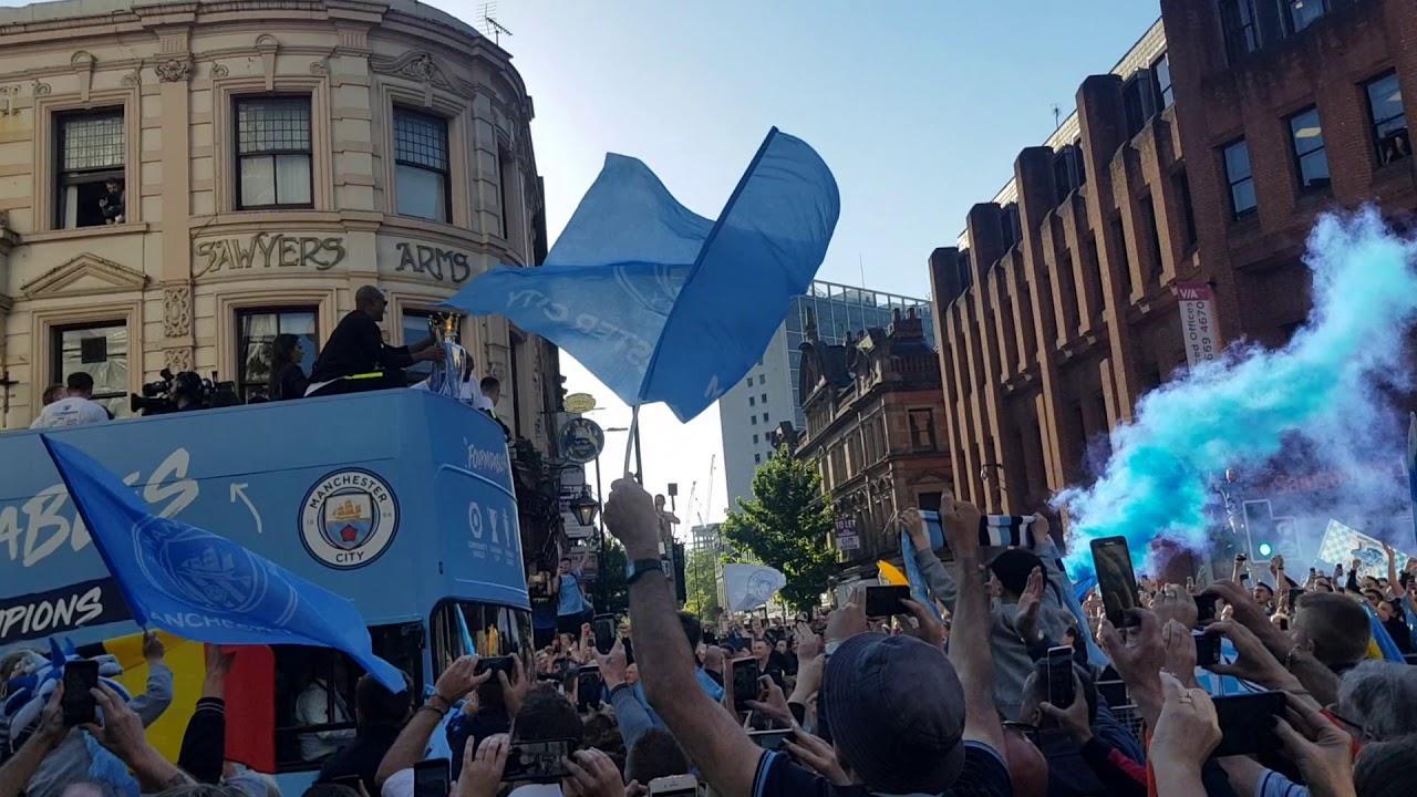 Manchester City Trophy Parade 2019 - YouTube