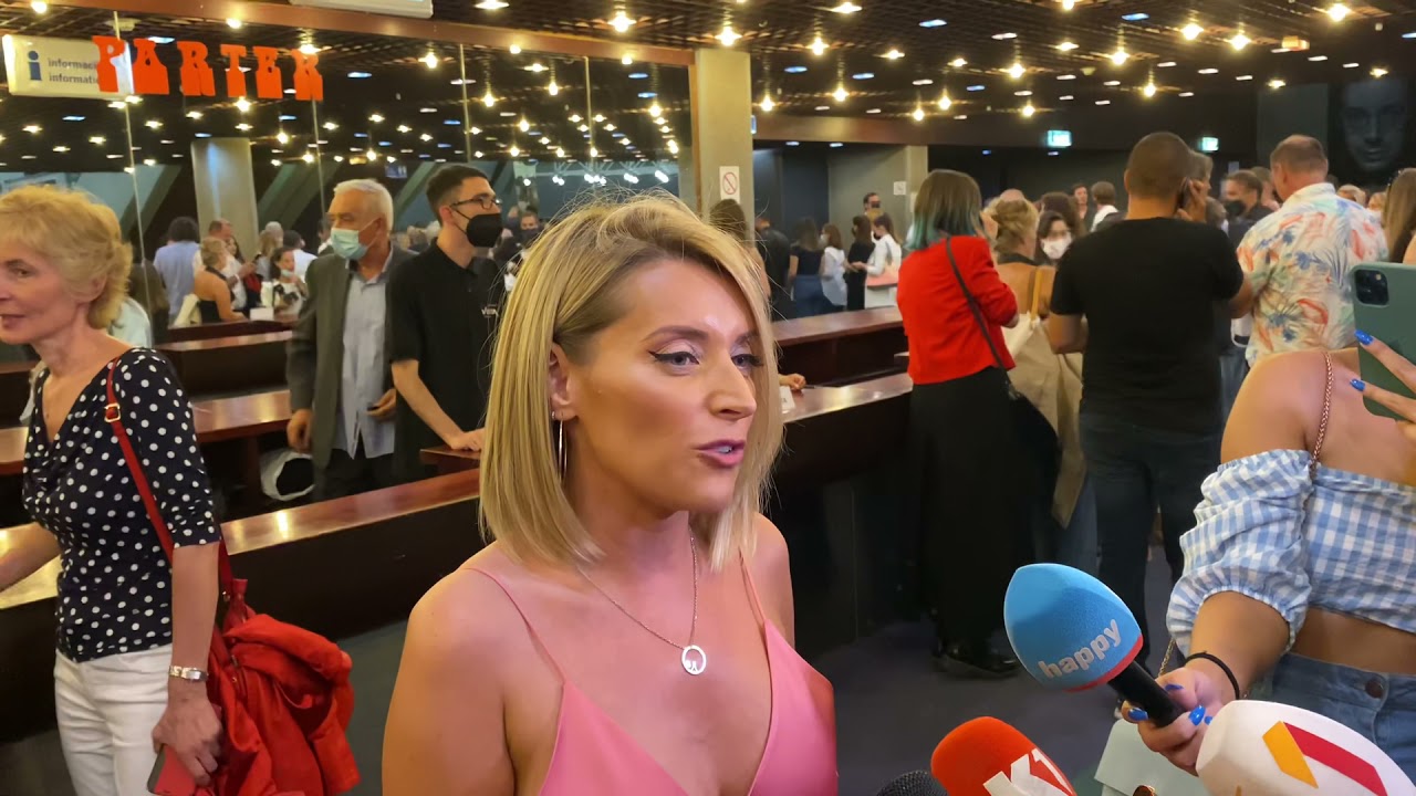 Andjelka Prpić na premijeri filma ‘Toma’ - YouTube