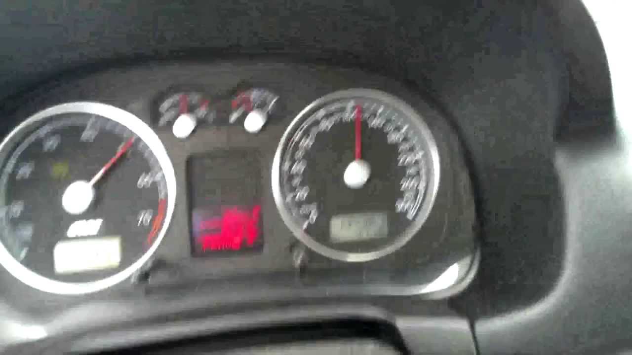 VW Golf R32 Acceleration 0-140 KM/H // 0-86 MPH [HD] - YouTube