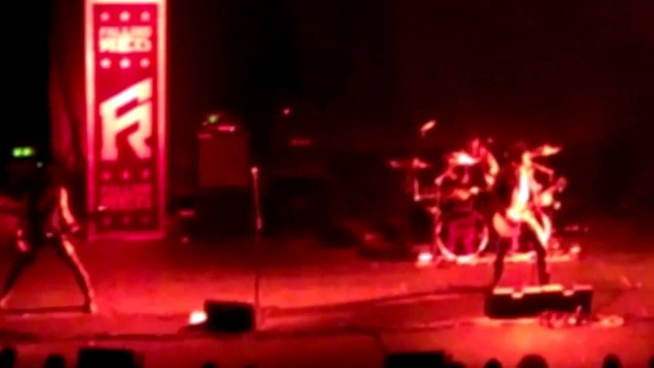 Falling Red - Hammersmith Apollo (Behind The Scenes) - YouTube