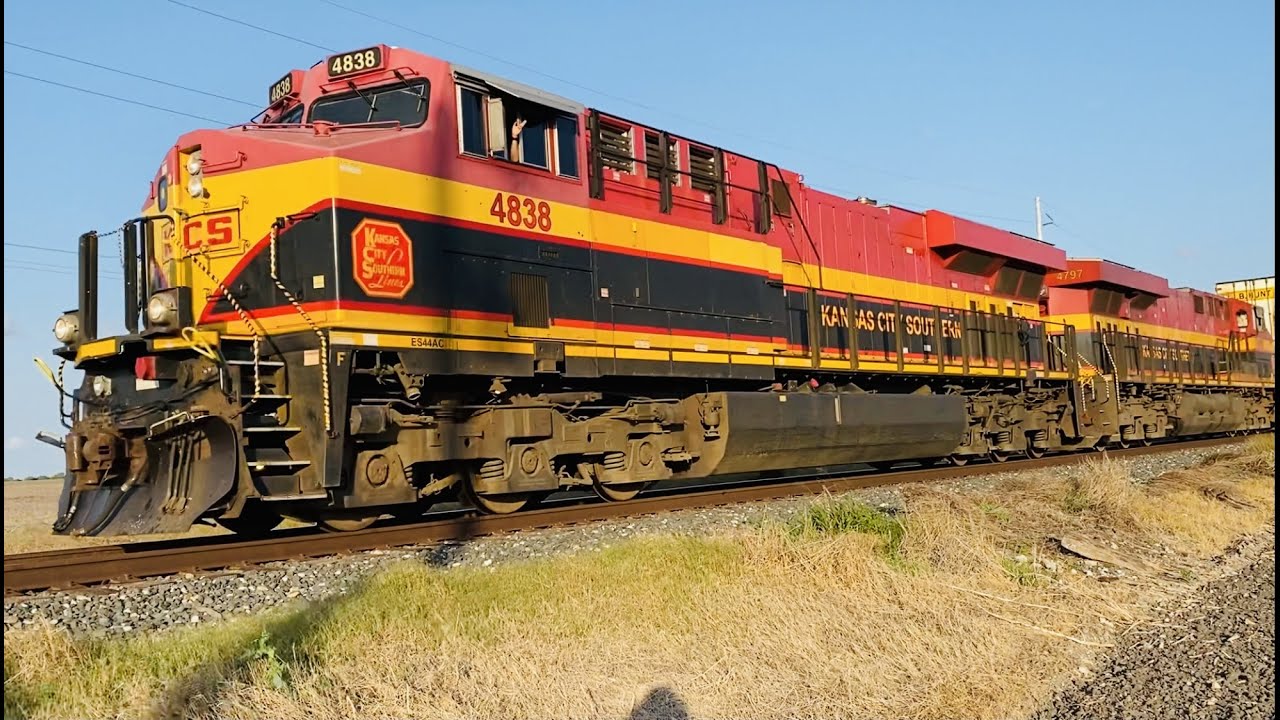 KCS 4838 w/ Nice Forwards Facing K5HL! - YouTube