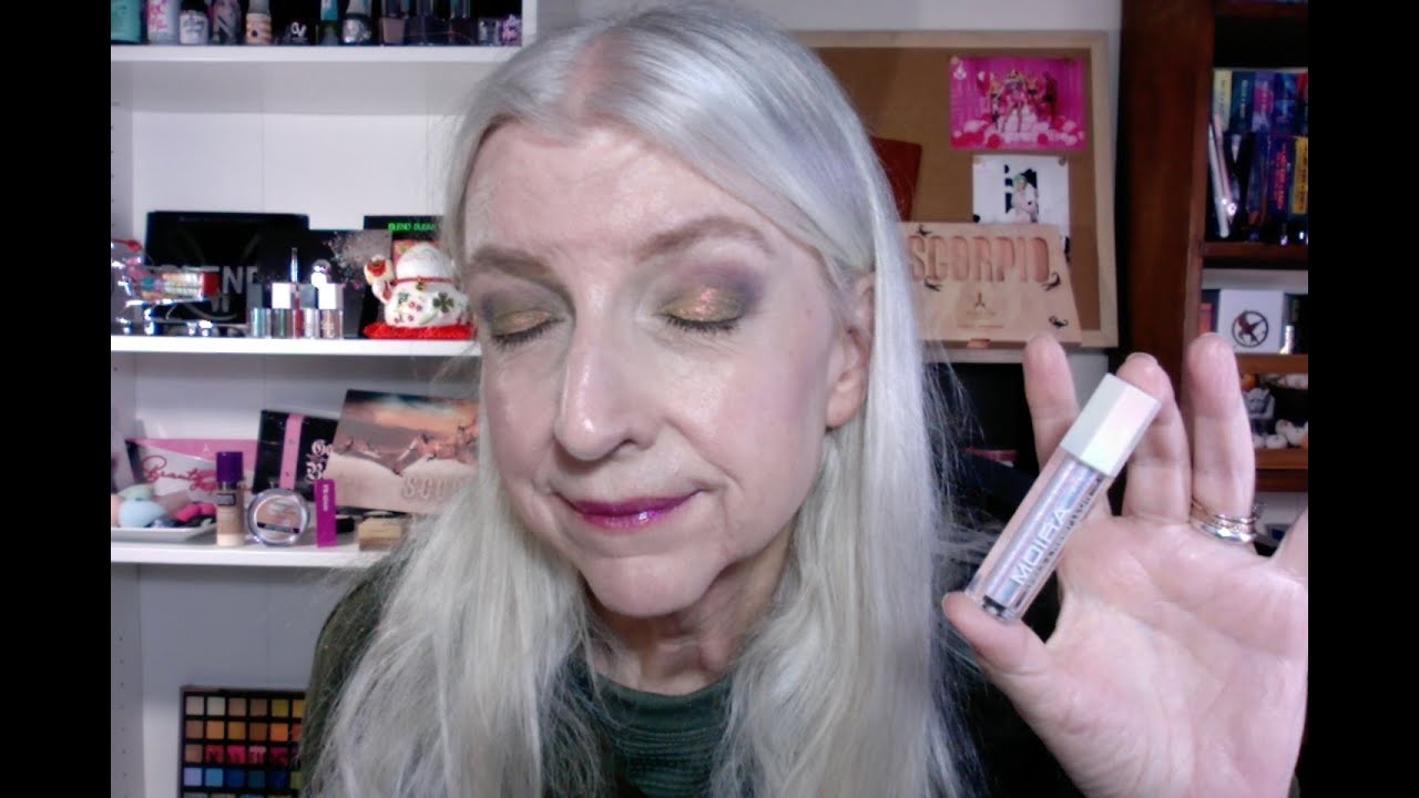 TRYING MOIRA SPACE CHAMELEON MULTICHROME SHADOW AND WHAT IS COMING FOR MY CHANNEL - YouTube