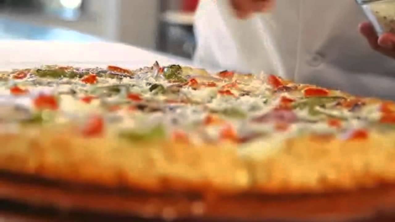 Pizza Hut - Garlic Parmesan Pizzas (2014) - YouTube