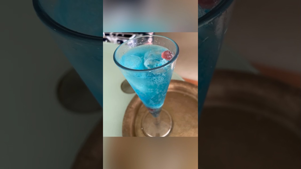 Blue freeze smile - YouTube