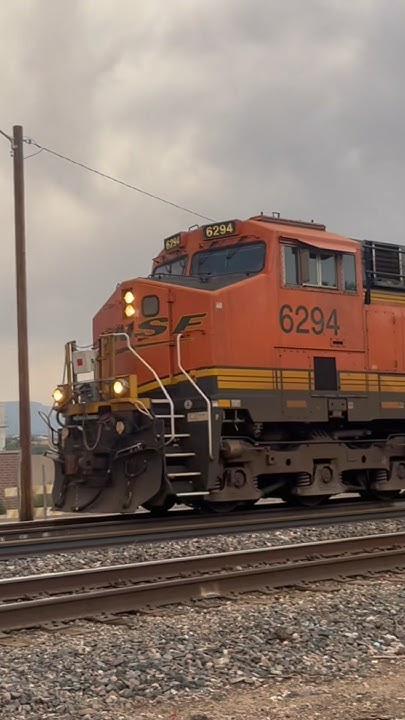 BNSF 6294 Leads A Mixed Frieght! (Don’t look in the sound!) - YouTube