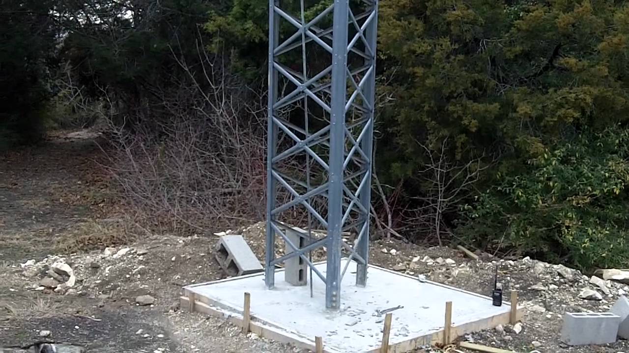 Assembling Rohn HDBX 48 on the ground - part 2 of 3 - YouTube