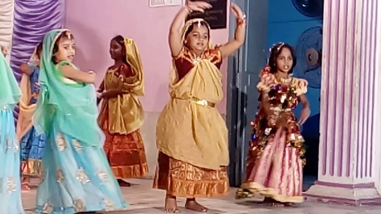 Gopikamma song(2) - YouTube