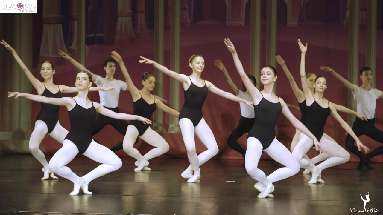 Gala Revolve Dance 2019 integral - YouTube