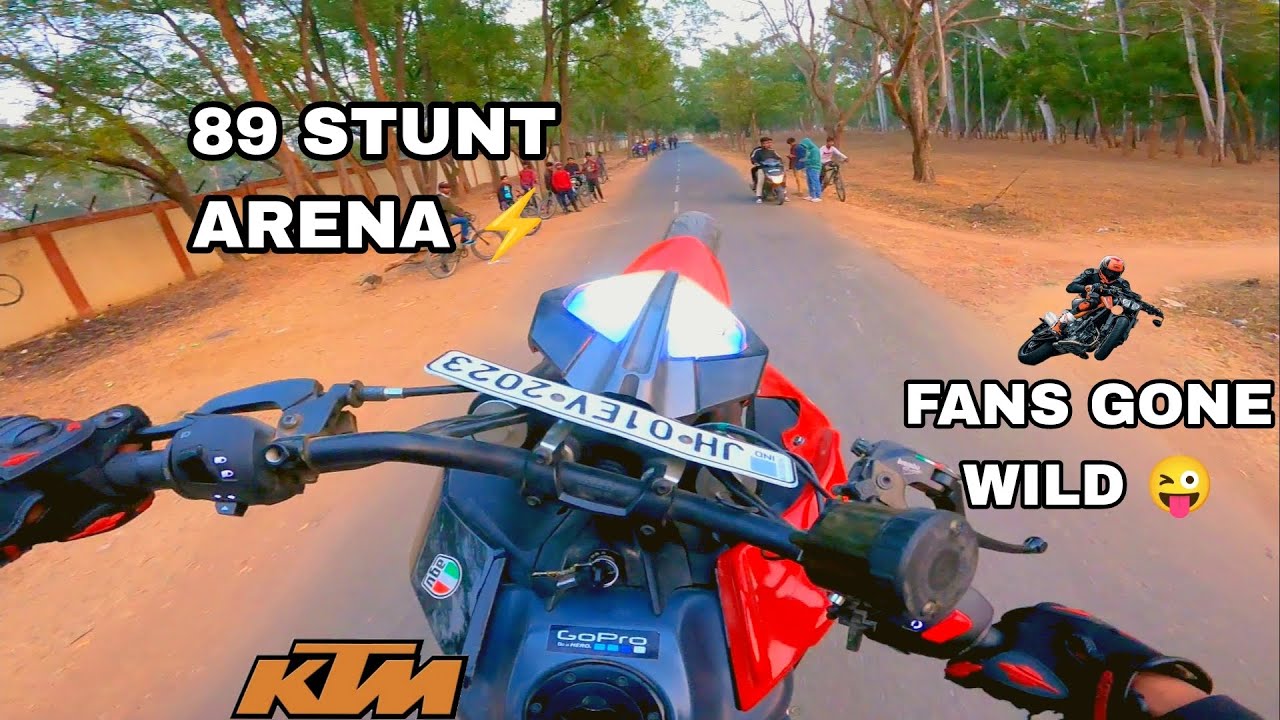 89 STUNT ARENA / CRAZY FANS 🤧 / CLASSIC BULLET 350 WHEELI 😜 - YouTube