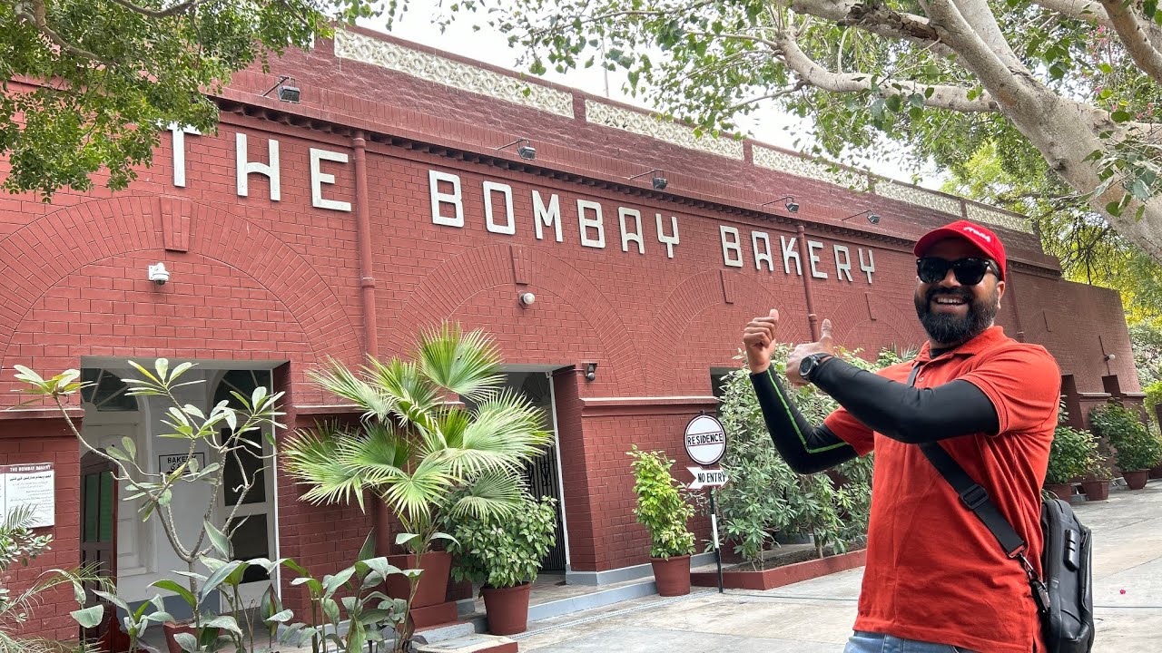 World-famous Cake of Bombay Bakery in Hyderabad Pakistan (Since 1911 ...