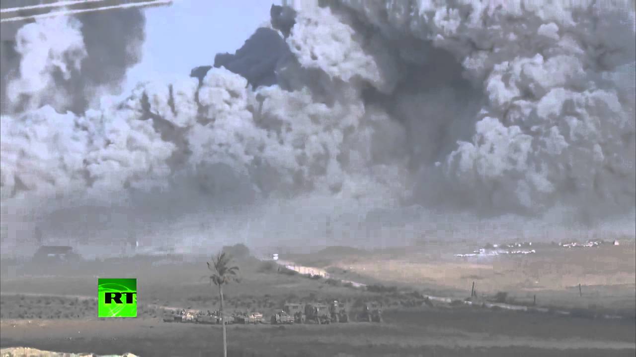 IDF massive bombing against civilians in Gaza - YouTube