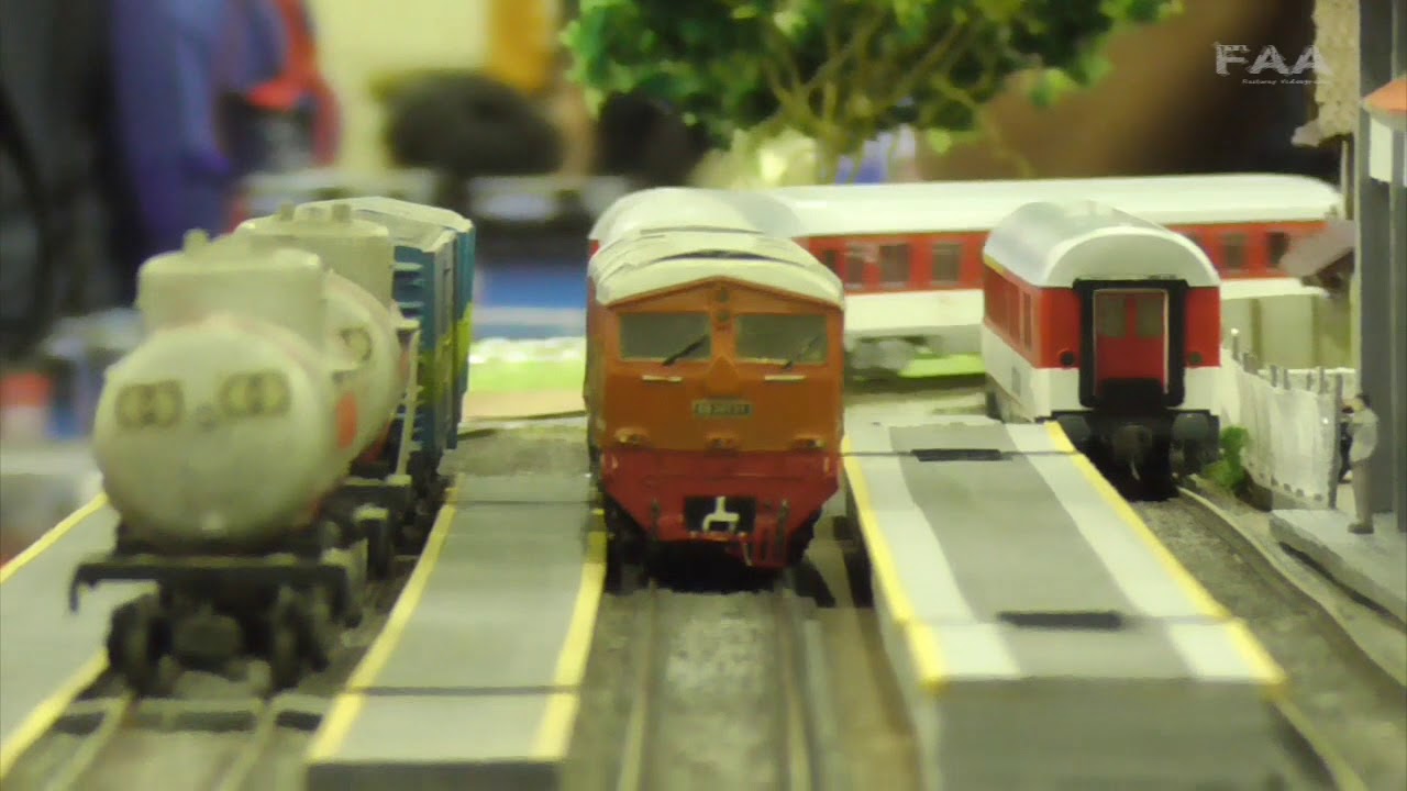 Miniatur Kereta Api Indonesia Diecast Expo 2017 Balai Kartini - YouTube