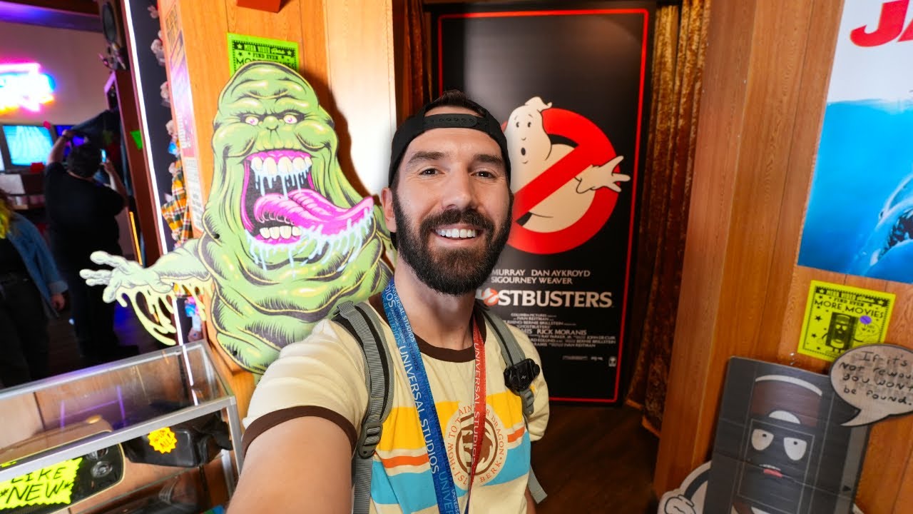 Universal's NEW Tribute Store Brings So Much Nostalgia - YouTube