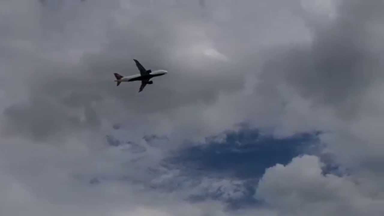 Delta Air Lines Airbus A320-212 N378NW Takeoff at Detroit - YouTube
