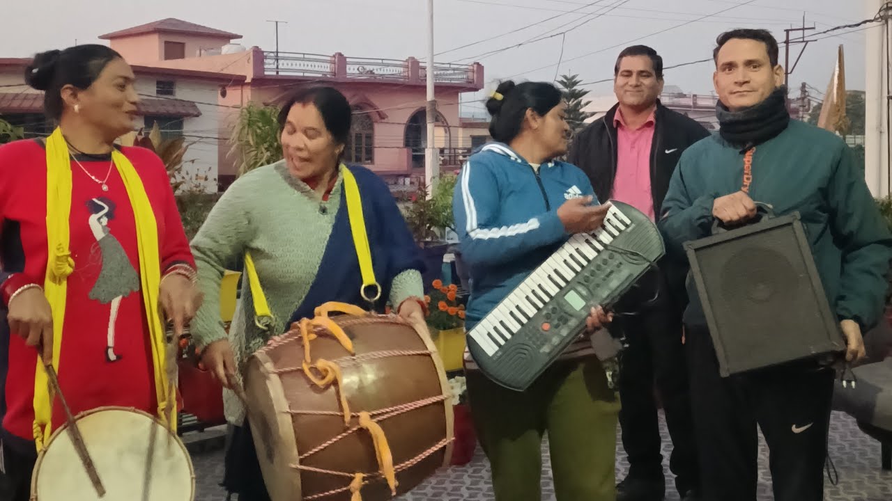 Indu Rawat Vlog is now live Watch it ! आज अचानक कहां चले गए हम 😀😃😃😃😃🥰😃😃 ...