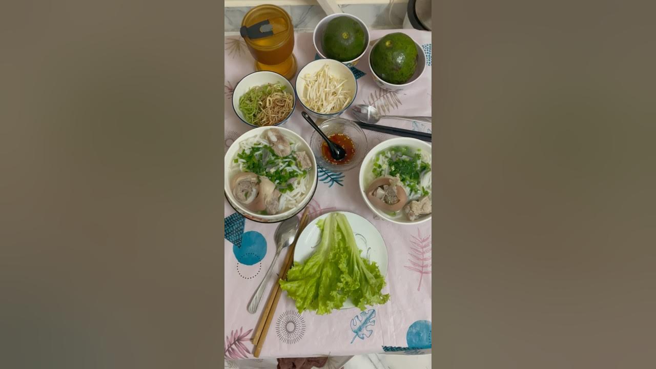 Tương ớt chin su #eat bún giò heo, sườn non - YouTube