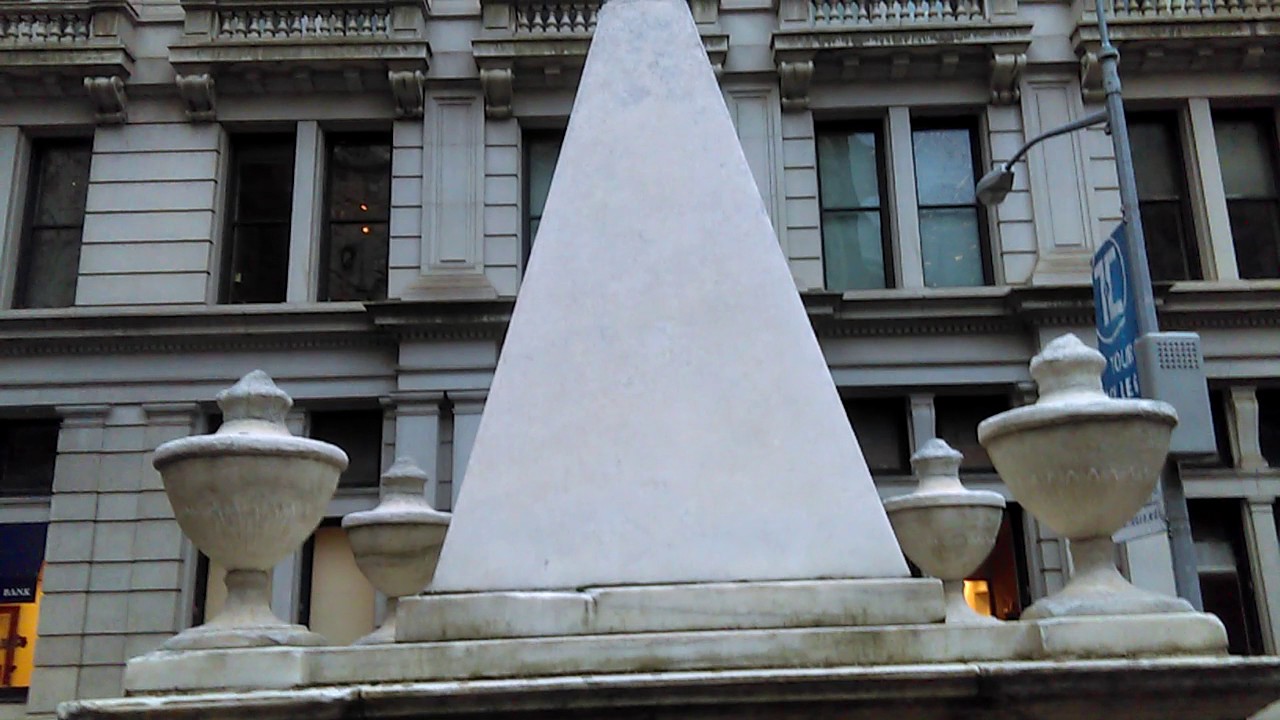 Alexander Hamilton's grave site - YouTube