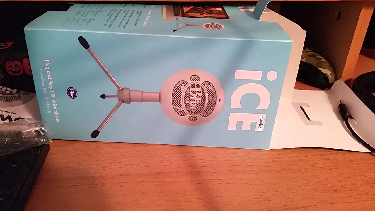 Blue snowball ice mic unboxing - YouTube