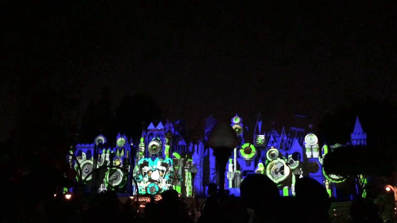 MICKEY’S MAGICAL FIREWORKS - YouTube