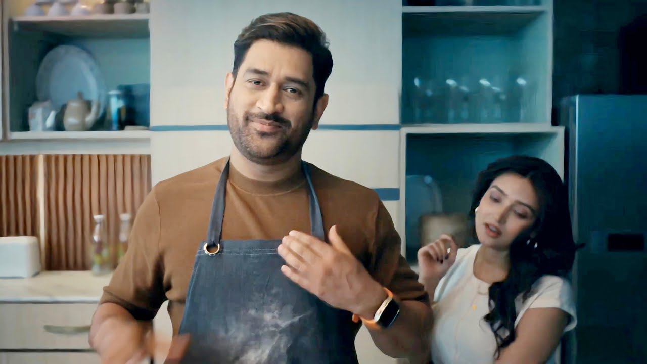 Smartflash Inverter | Livfast | MS Dhoni - YouTube