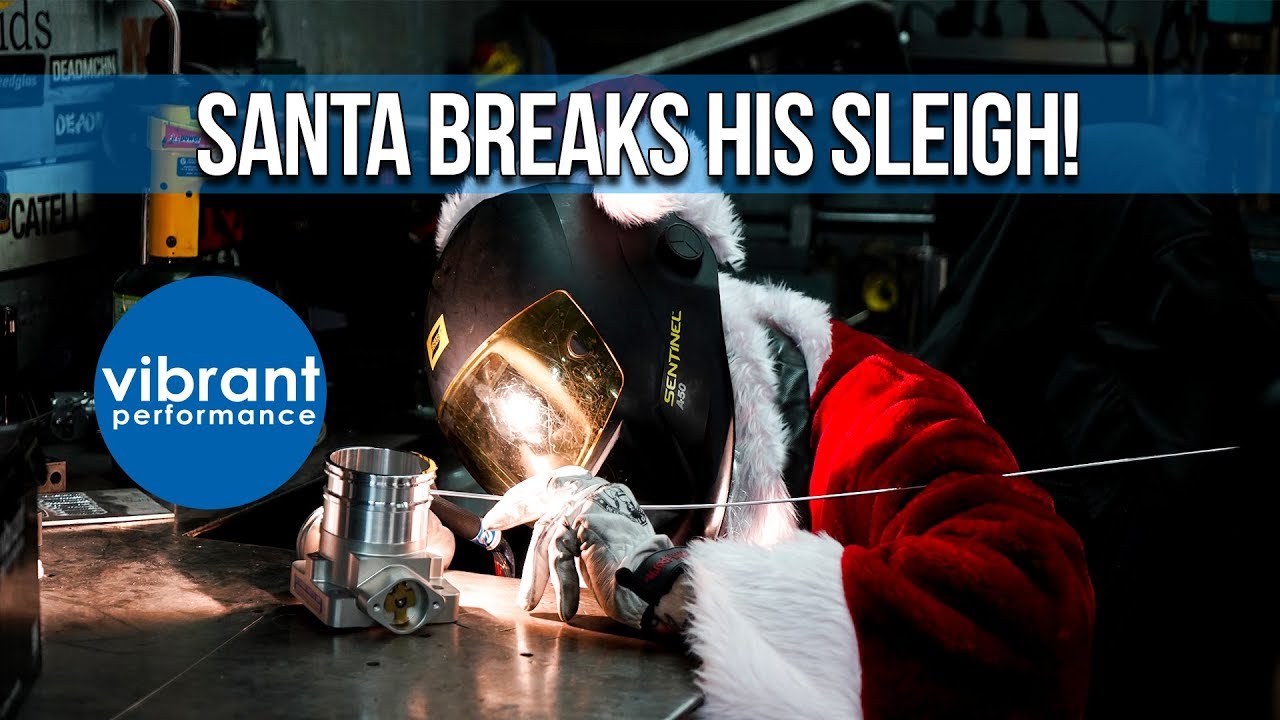 Santa Broke His Sleigh?! 🎄🎶 - YouTube