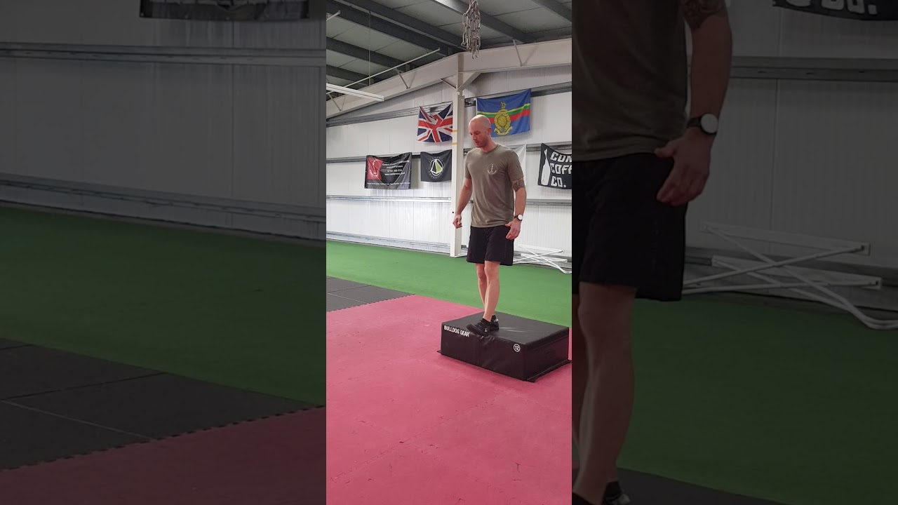 Depth drop - single leg landing - YouTube