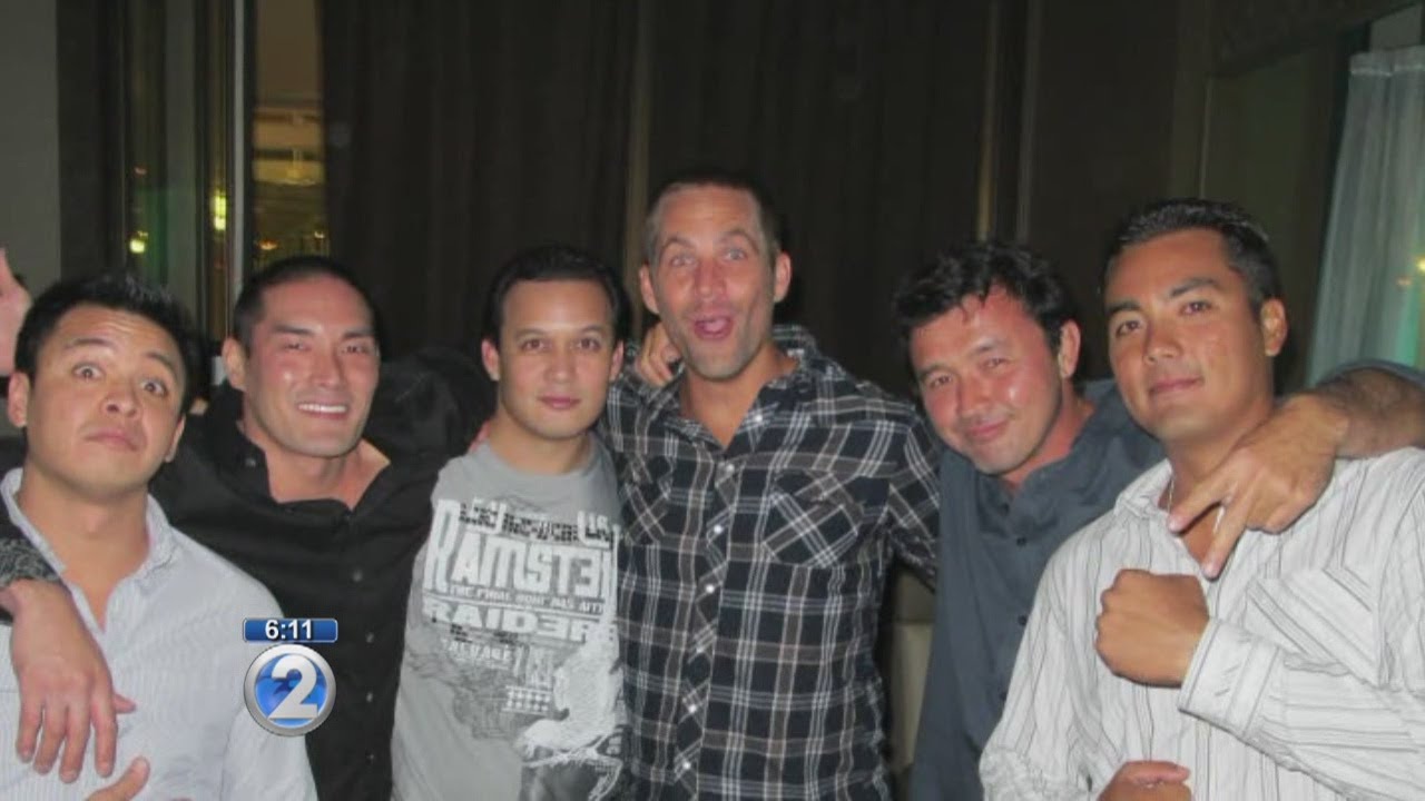 Hawaii friends remember Paul Walker - YouTube