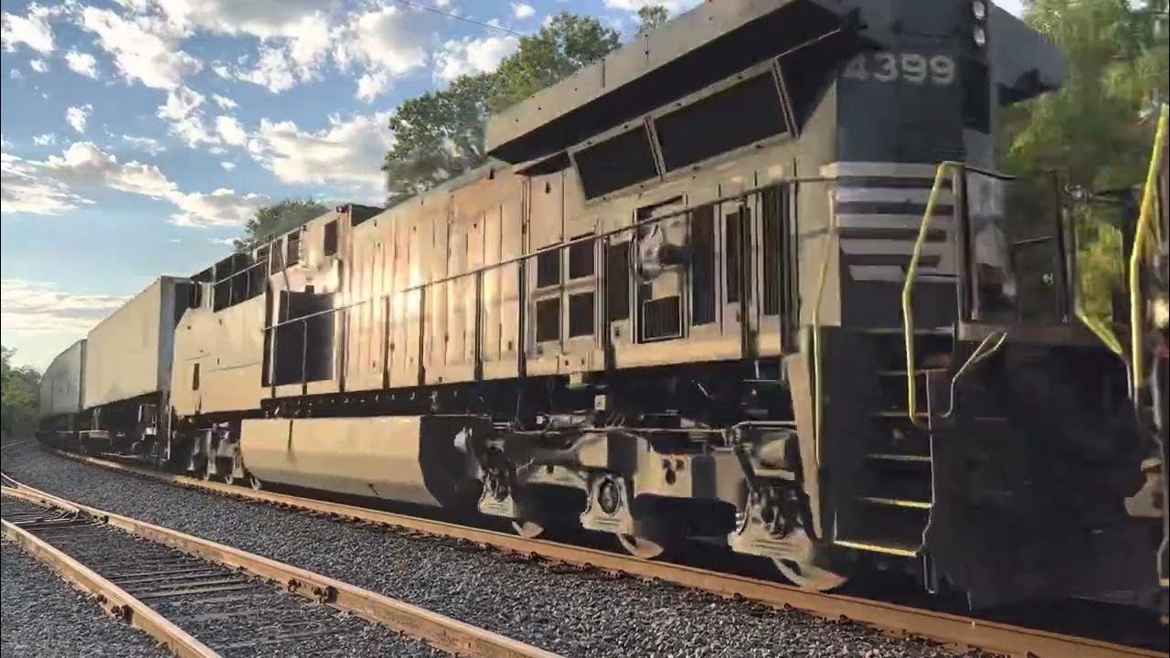 NS 4499 AC44C6M leads NS 28X with A Nice K5LA in Piscataway,NJ - YouTube