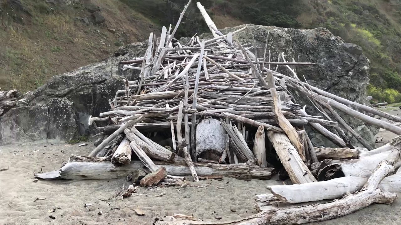 Navaro beach trippy primitive shelters - YouTube
