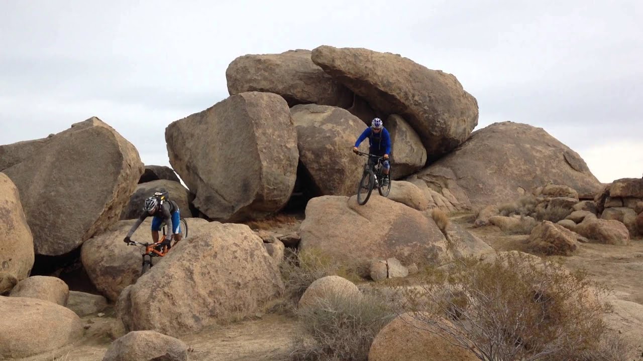 Mountain biking sycamore rocks Apple valley CA - YouTube