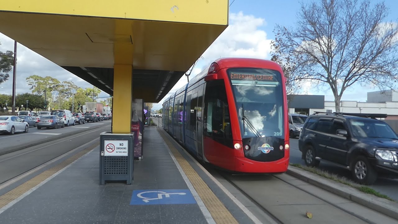 Thebarton Tram-spotting - YouTube