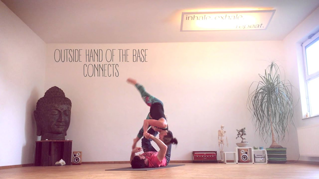 AcroYoga Tutorial - CARTWHEEL PROGRESSION - by Julia & Pascal Weis ...