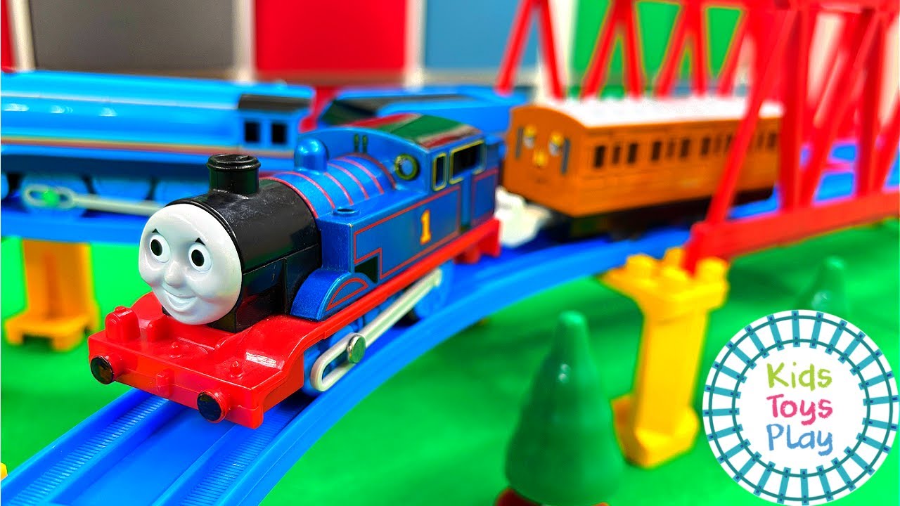 Thomas and Friends Tomy Motorized Race for the Sodor Cup - YouTube